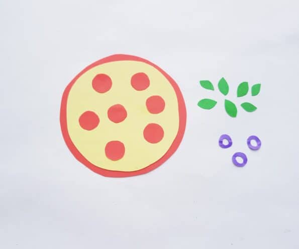 Free Pizza Papercraft Printable - Mama of Five