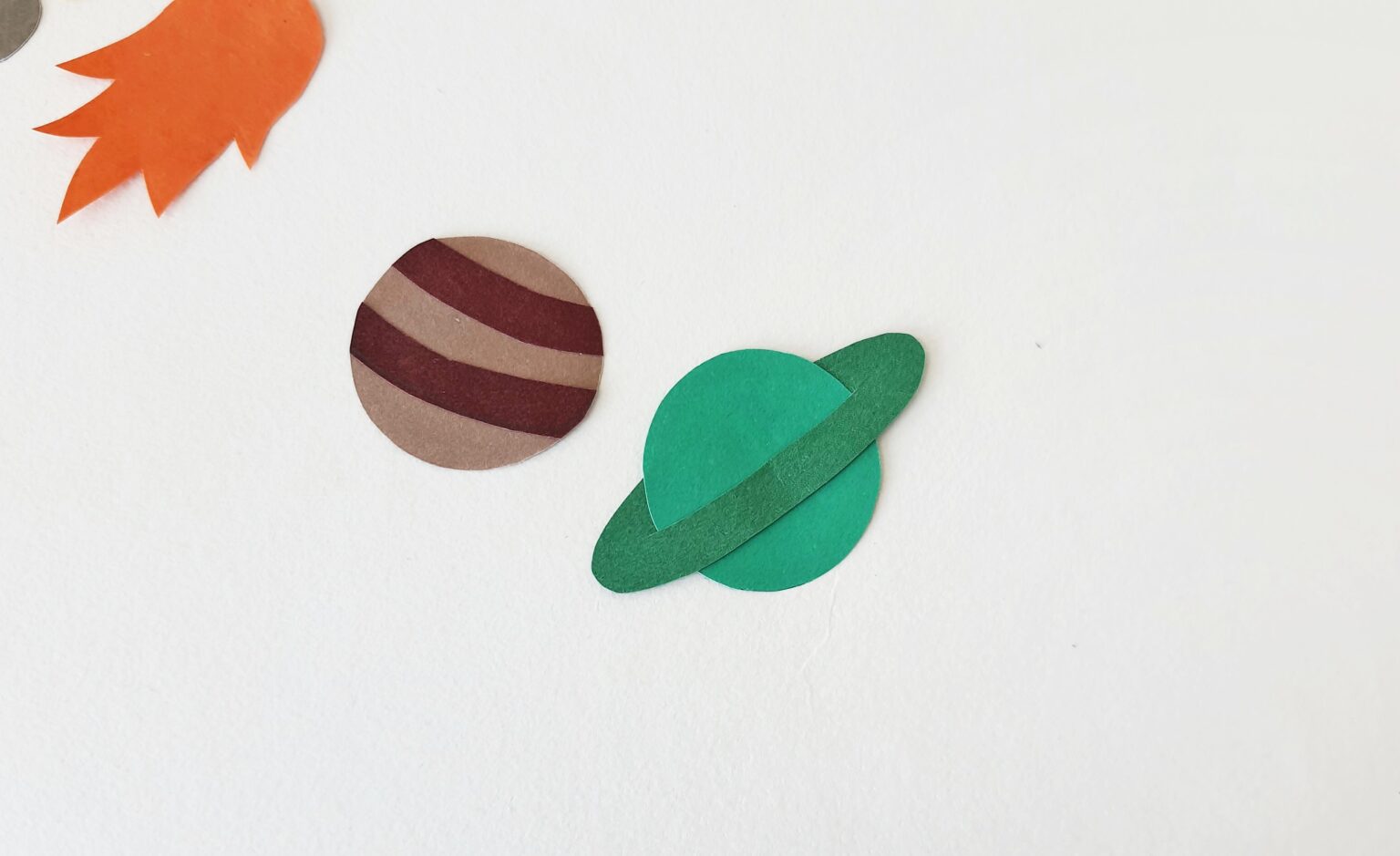 FREE Space Papercraft Template - Mama of Five