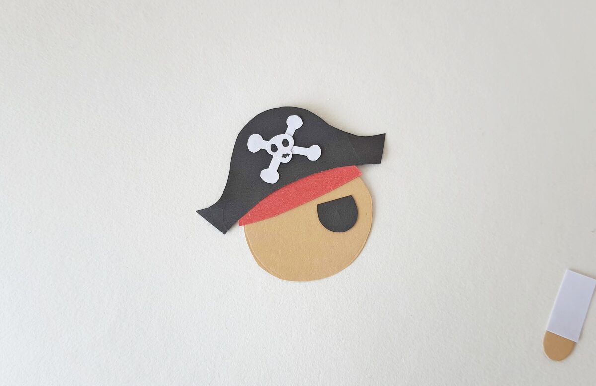 Papercraft Pirate - Mama of Five