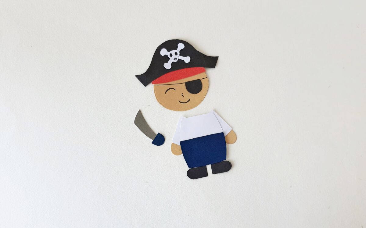Papercraft Pirate - Mama of Five